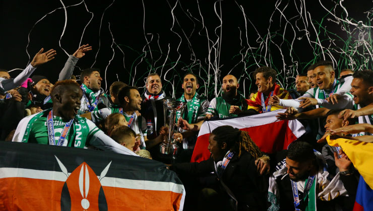 Cosmos Lift Soccer Bowl Trophy For Second Straight Year | NASL